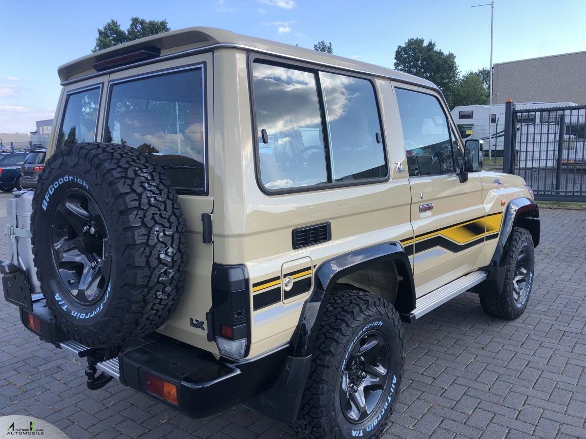 Toyota Land Cruiser J71 - Kompakt und wendig im Gelände