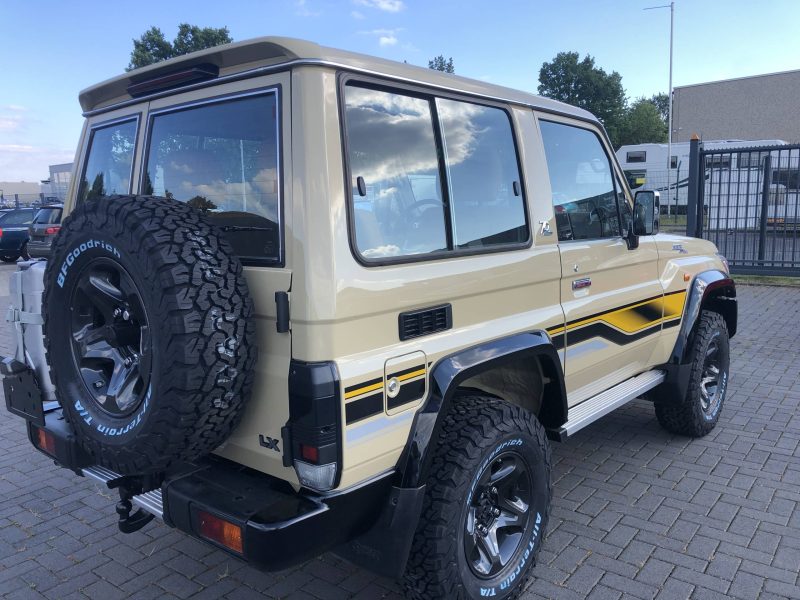 Toyota Land Cruiser J71 - Kompakt und wendig im Gelände