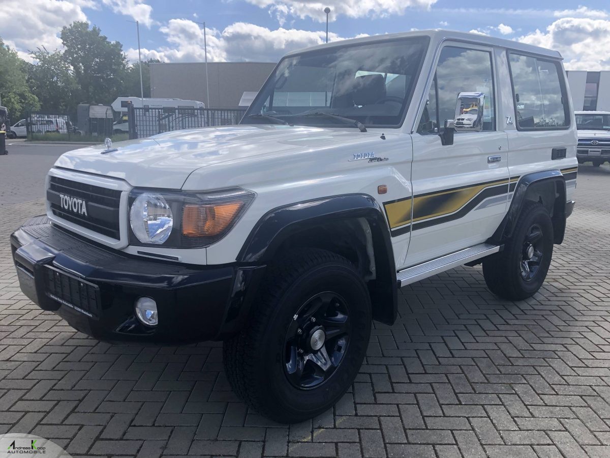 Toyota Land Cruiser J71 - Kompakt und wendig im Gelände