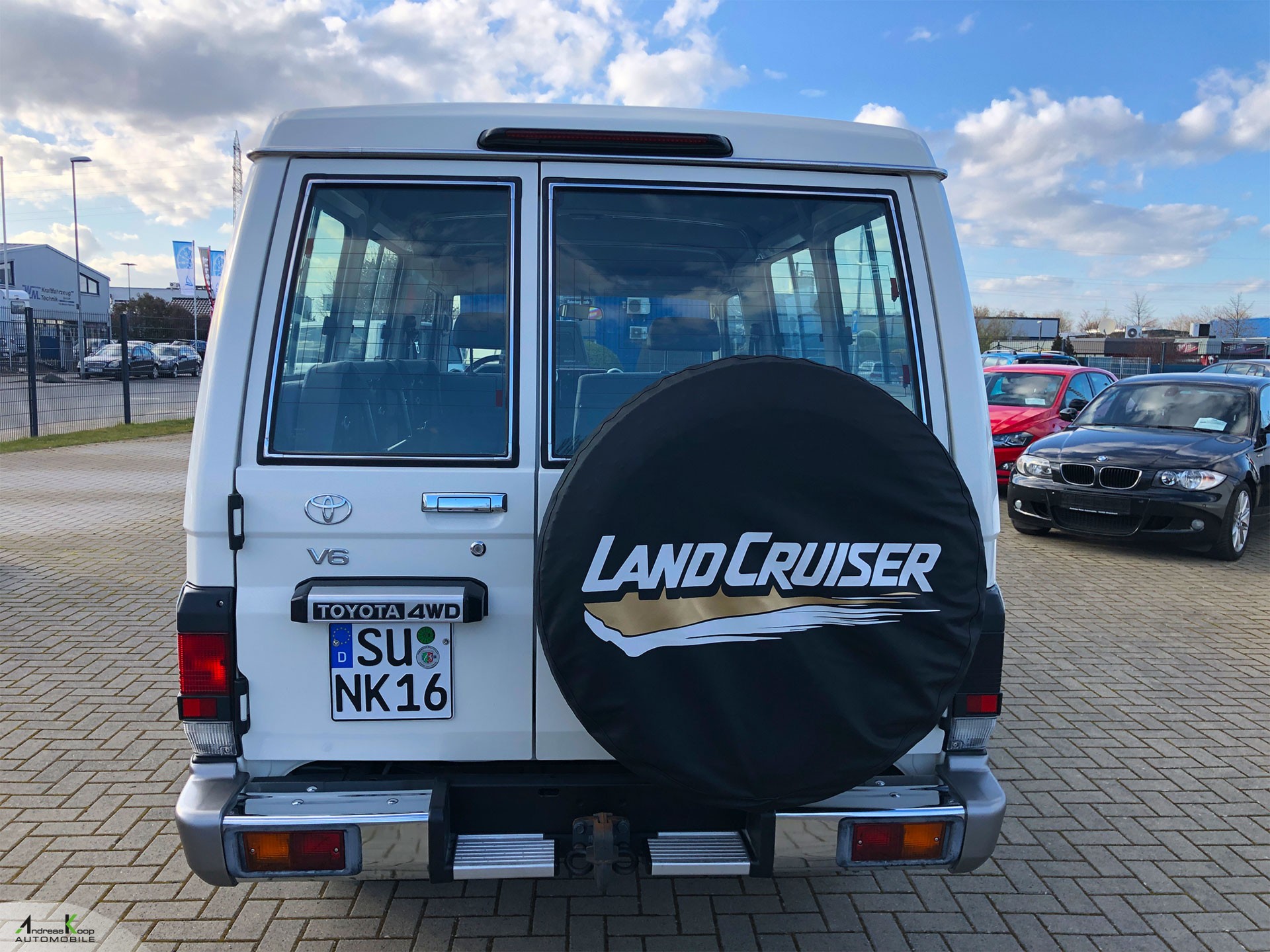 Toyota Land Cruiser GRJ 78 - Das Buschtaxi mit 2 x 90 Liter Tanks