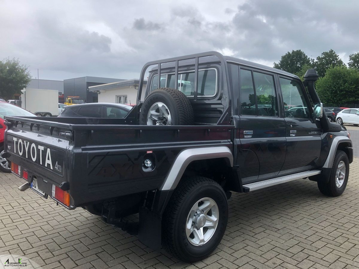 Toyota Land Cruiser J79 Double Cab - Das Multitalent