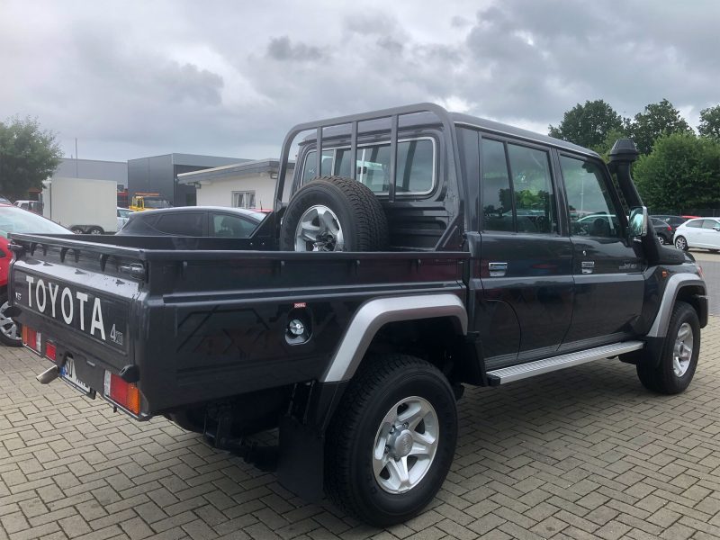 Toyota Land Cruiser GRJ 79 Double Cab - Das Multitalent