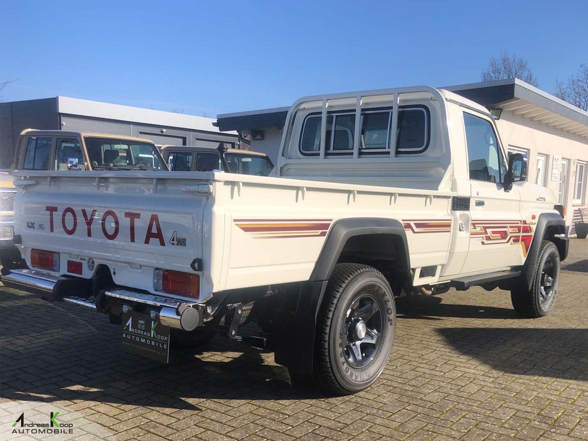 Toyota Land Cruiser J79 singel cab - Das Arbeitstier
