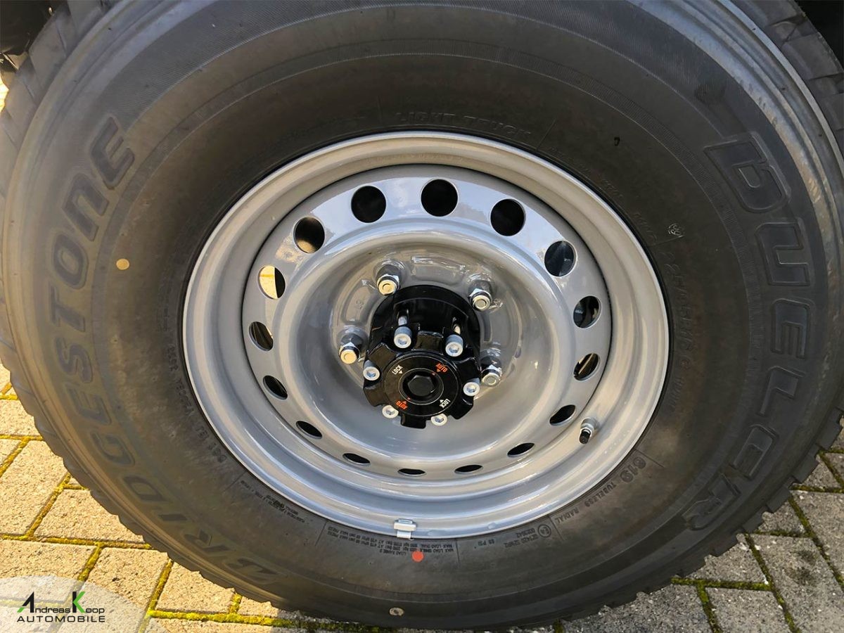 Toyota Land Cruiser J78 - Das Buschtaxi mit 2 x 90 Liter Tanks