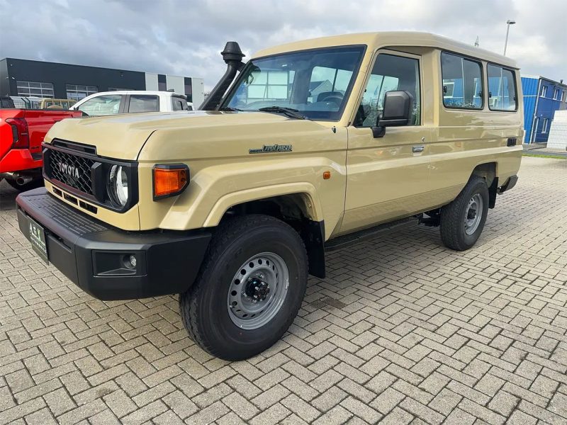 Toyota Land Cruiser J78 - Das Buschtaxi mit 2 x 90 Liter Tanks